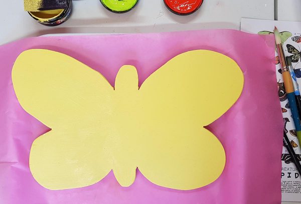 Garden butterfly ornament art project - Kiwi Families