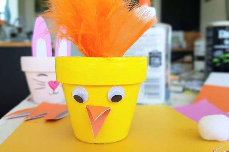 Easter Bunny and Chick Terracotta Pots - Kiwi Families