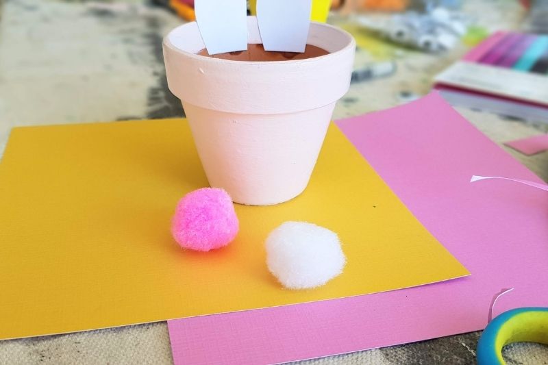 Easter Bunny and Chick Terracotta Pots - Kiwi Families