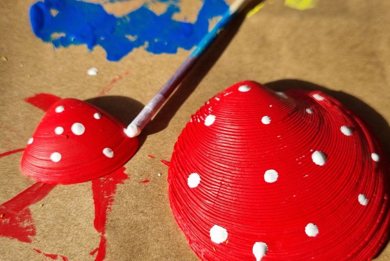 Handmade Shell Mobile - Kiwi Families