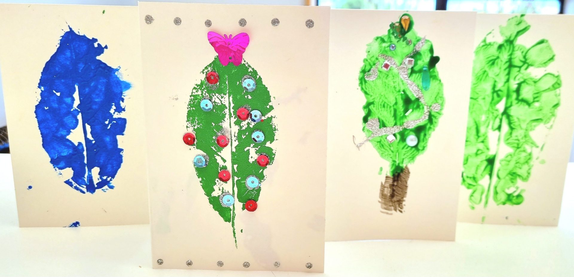 Make Your Own Leaf Print Card - Kiwi Families
