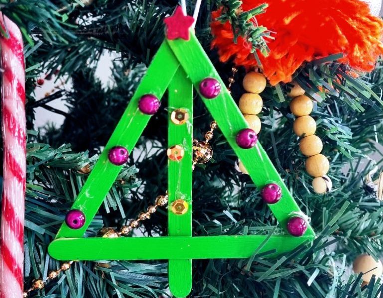 Ice-Block Stick Christmas Decorations - Kiwi Families