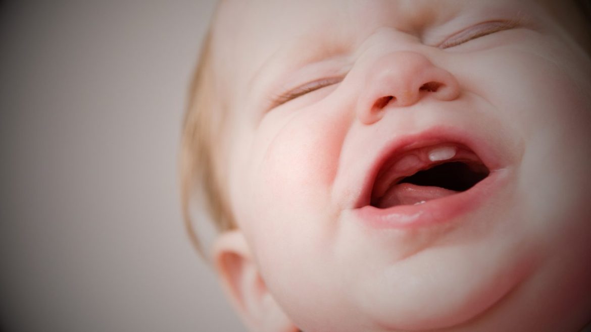 5 Common Teething Remedies to Avoid